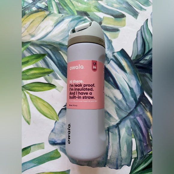 owala | Dining | Owala 24oz Freesip Stainless Steel Water Bottle ...